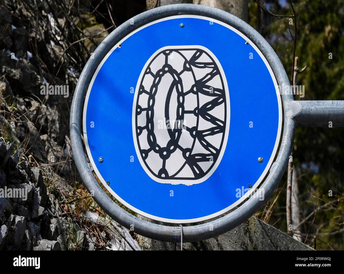 Snow safety sign Banque de photographies et d’images à haute résolution ...