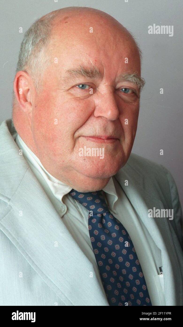 Jack Germond, chroniqueur de Baltimore Sun, montré dans cette photo de ...