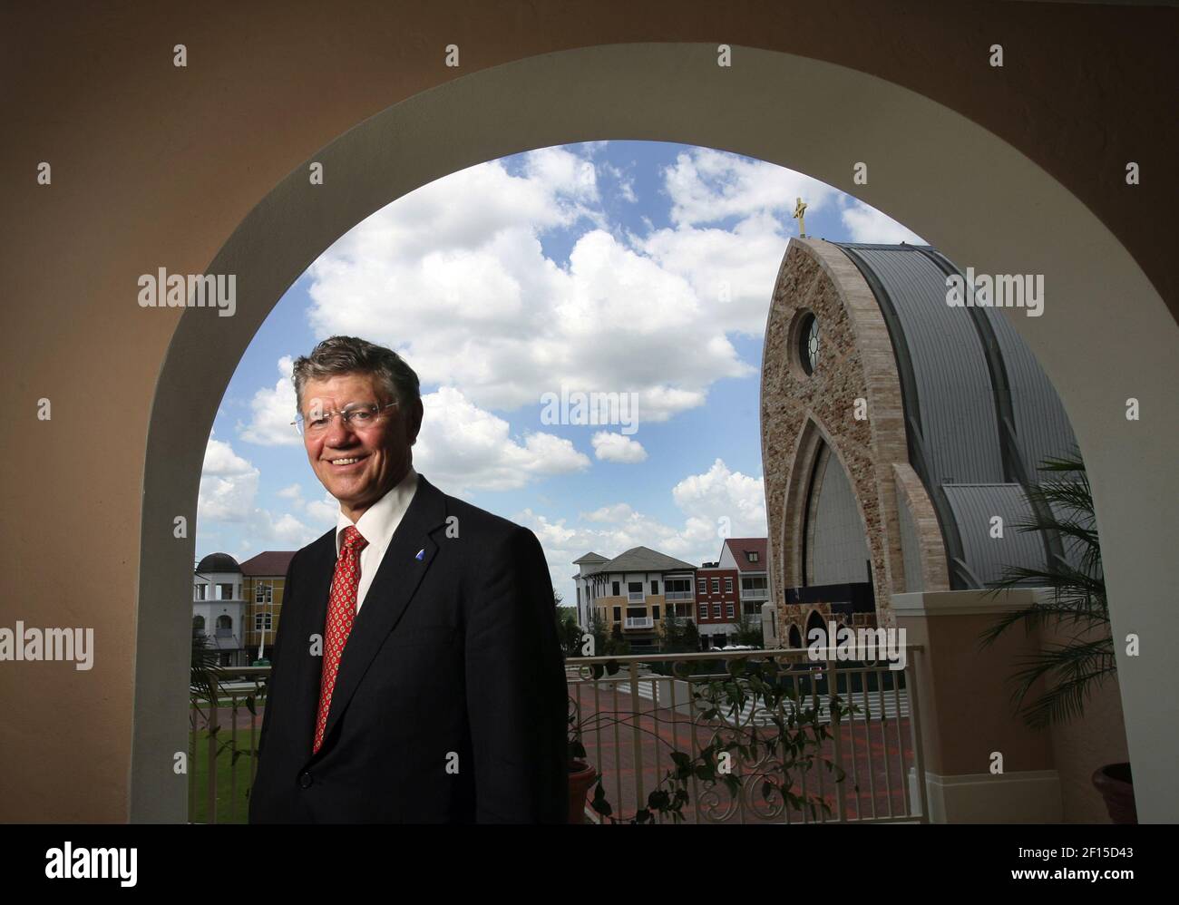 Tom Monaghan, le fondateur de Domino's Pizza, a versé des centaines de ...