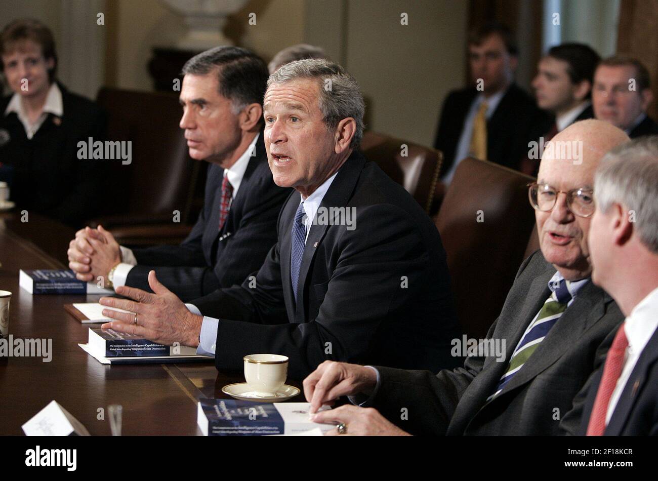 KRT US NEWS STORY SLUGGED: BUSH KRT PHOTO PAR CHUCK KENNEDY/KRT (mars ...