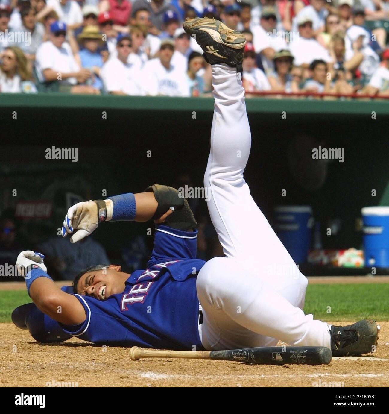 KRT SPORTS STORY SLUGGED: MARINERS-RANGERS PHOTO KRT PAR DARRELL BYERS ...
