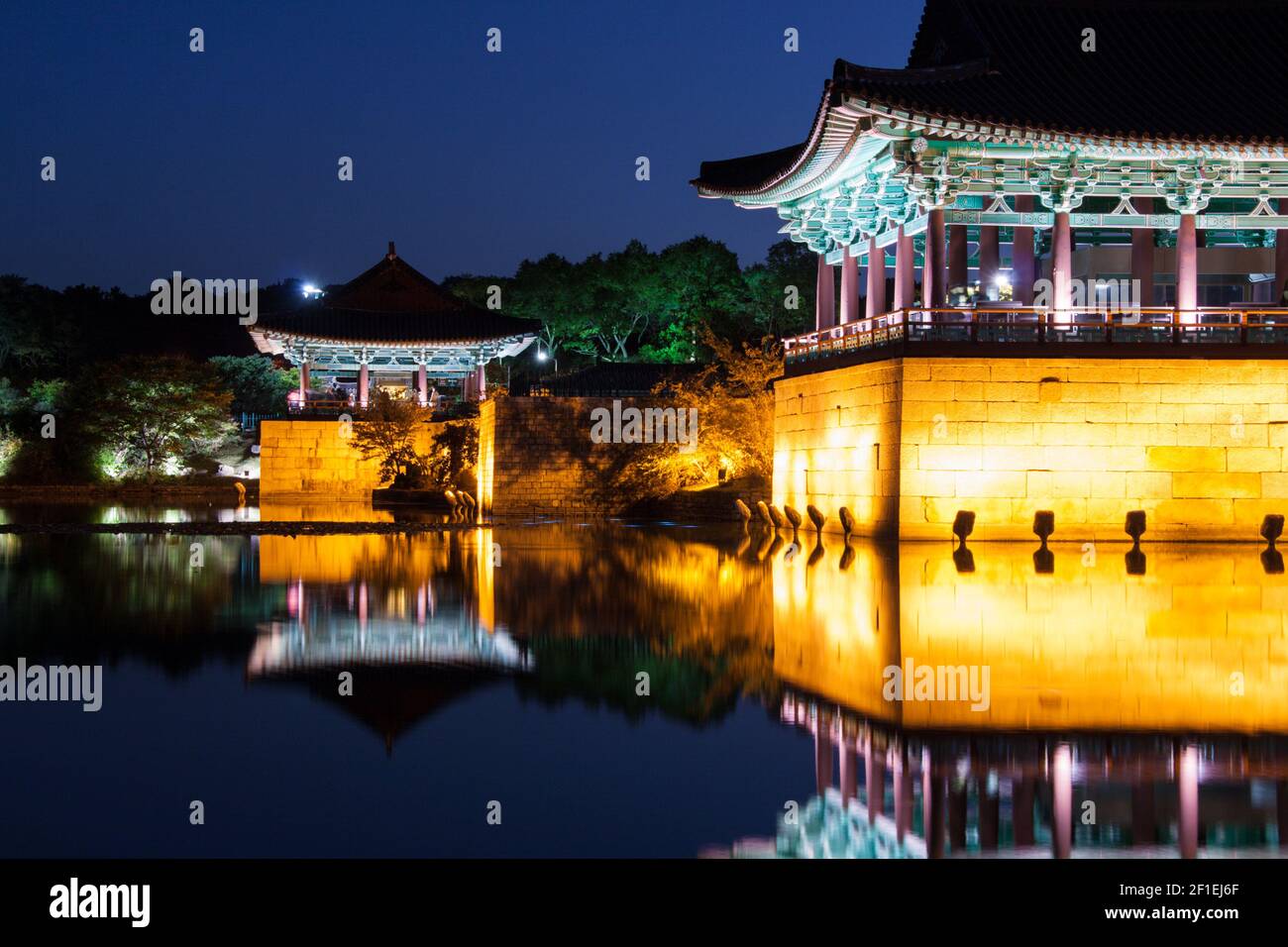 Anapji pond Banque de photographies et d’images à haute résolution - Alamy
