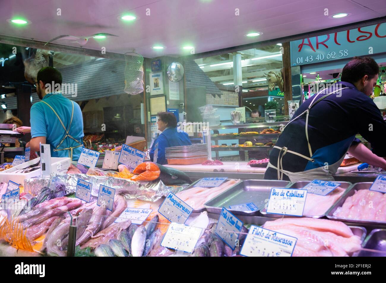 Poissonnerie humide paris Banque de photographies et d’images à haute ...