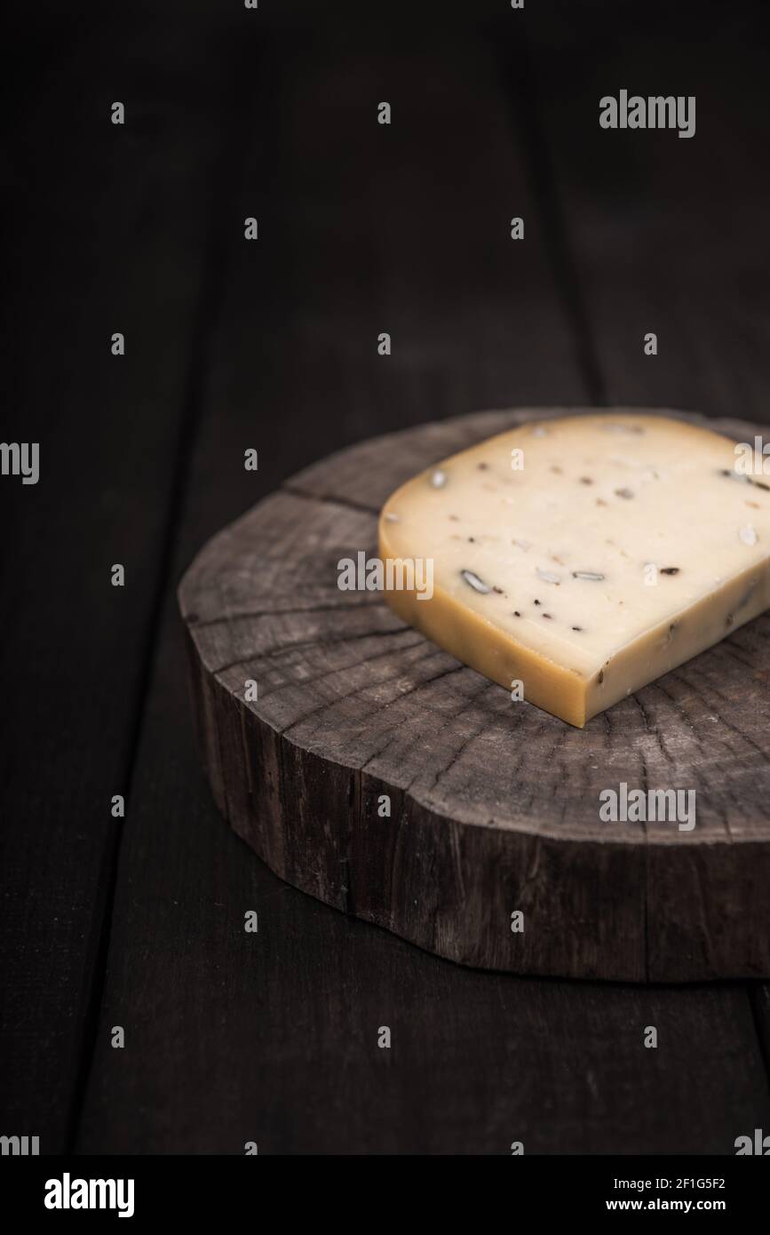 Fromage jaune Banque de photographies et d’images à haute résolution ...