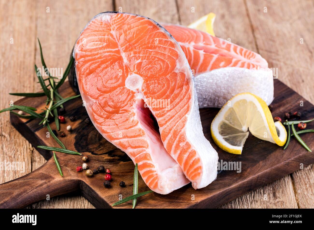 Tranche de poisson Banque de photographies et d’images à haute ...