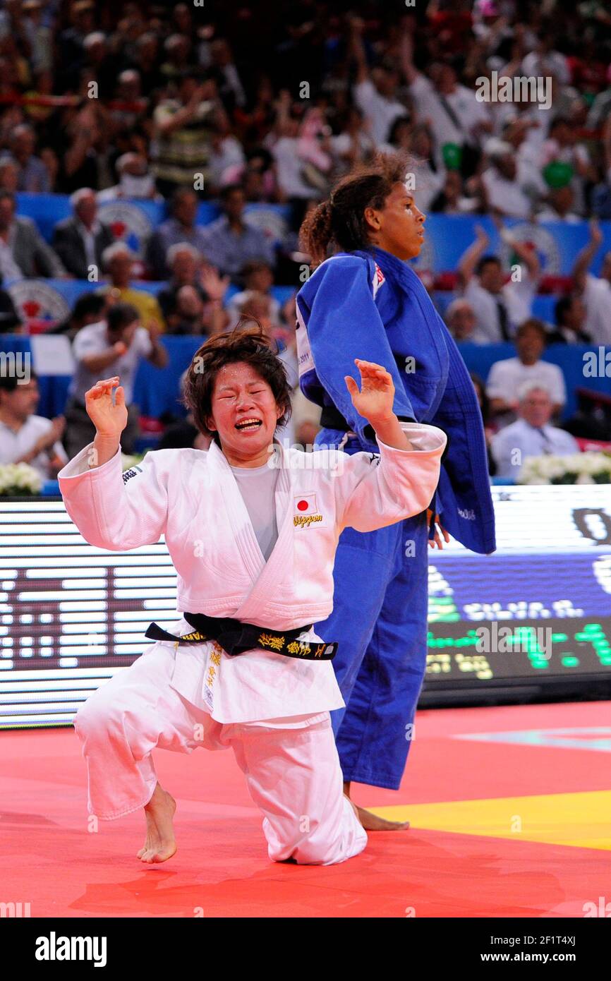 Aiko sato Banque de photographies et d’images à haute résolution - Alamy