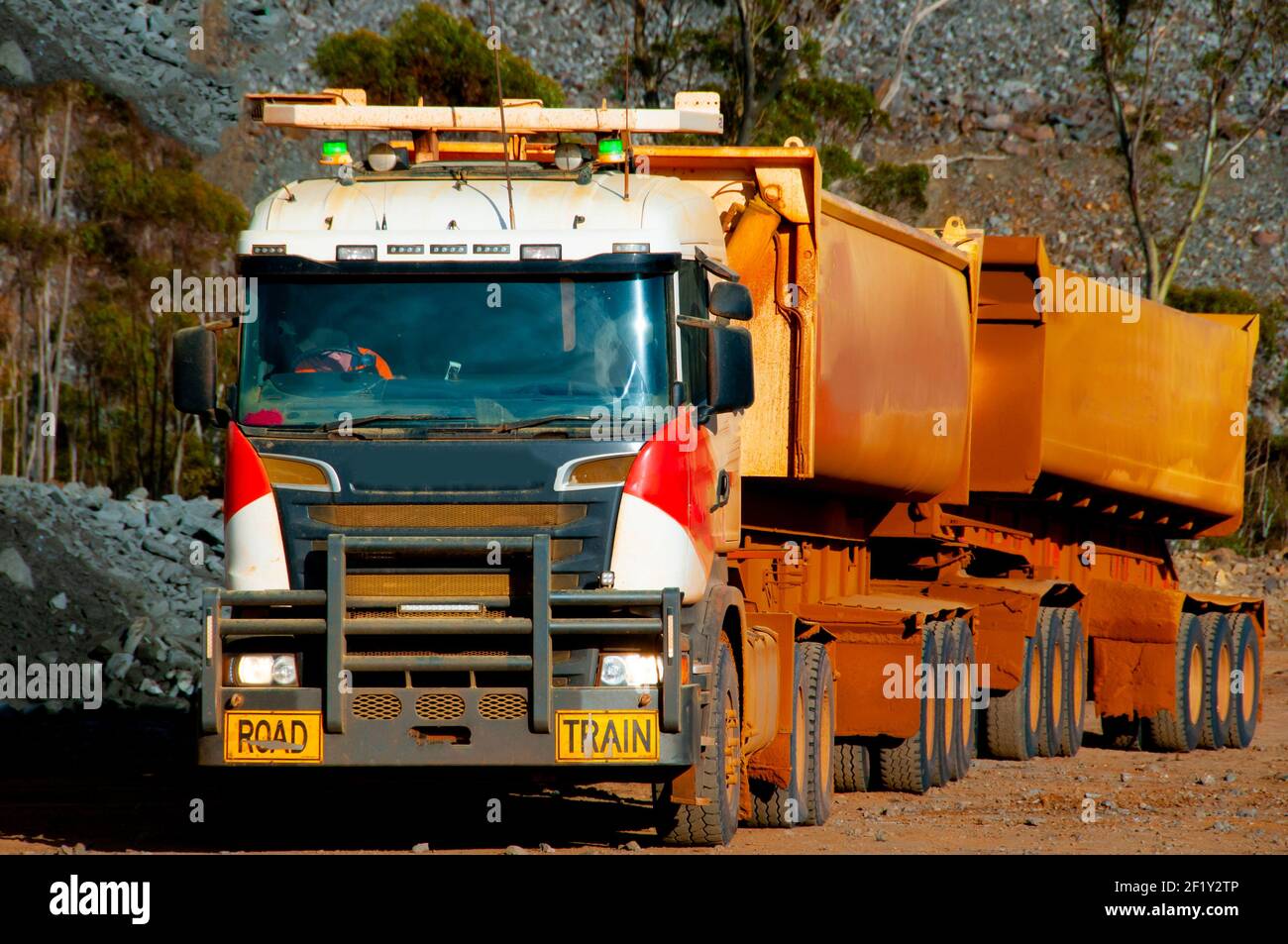 Road train australia Banque de photographies et d’images à haute ...