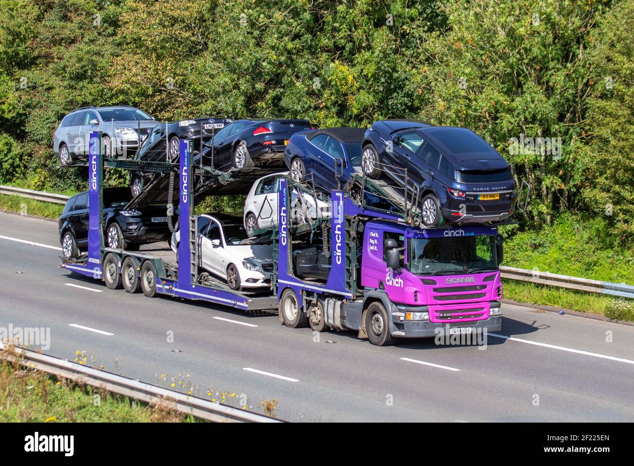 Scania car transporter Banque de photographies et d’images à haute ...
