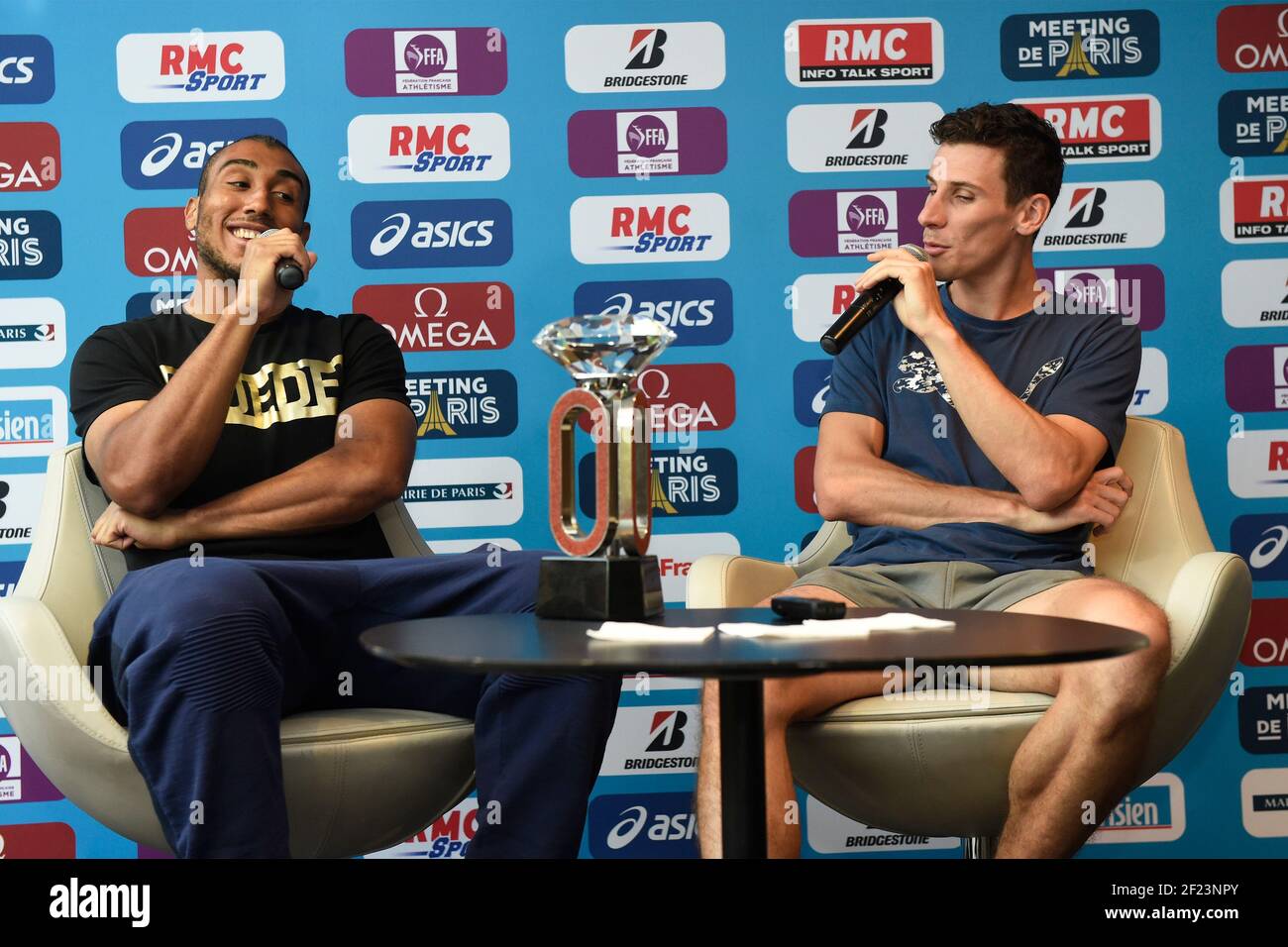 Jimmy Vicaut (FRA) et Pierre-Ambroise Bosse (FRA) lors de la conférence ...