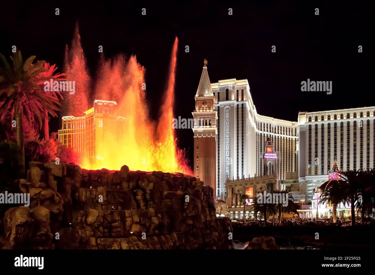 Mirage volcano las vegas Banque de photographies et d’images à haute ...