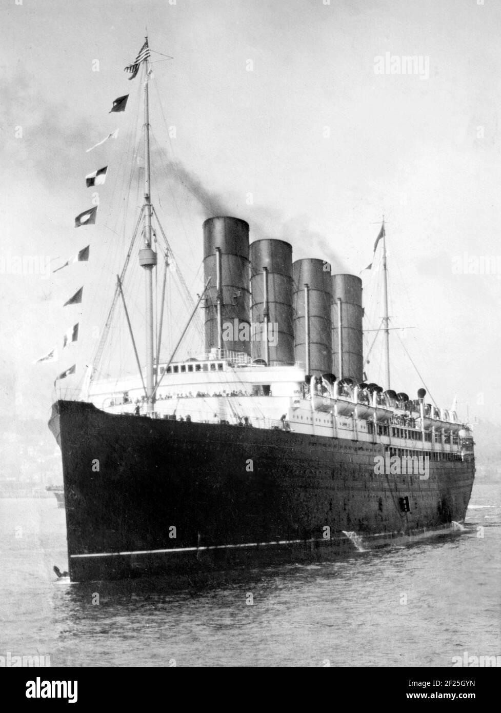 The sinking of the lusitania Banque d'images noir et blanc - Alamy
