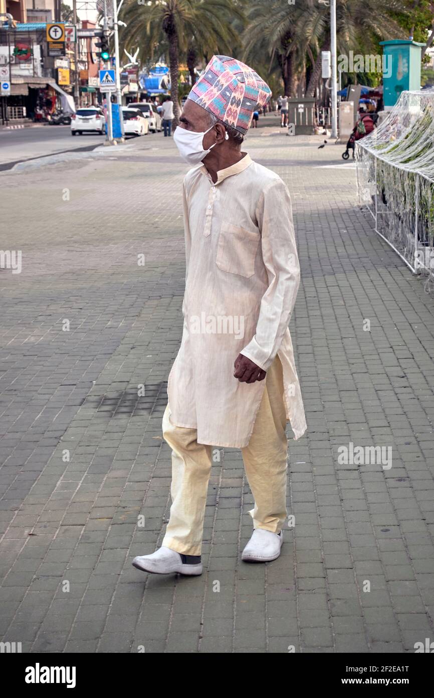 Daura suruwal Banque de photographies et d’images à haute résolution ...