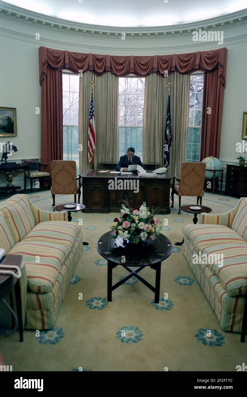 Premier jour au bureau Banque de photographies et d’images à haute résolution - Alamy