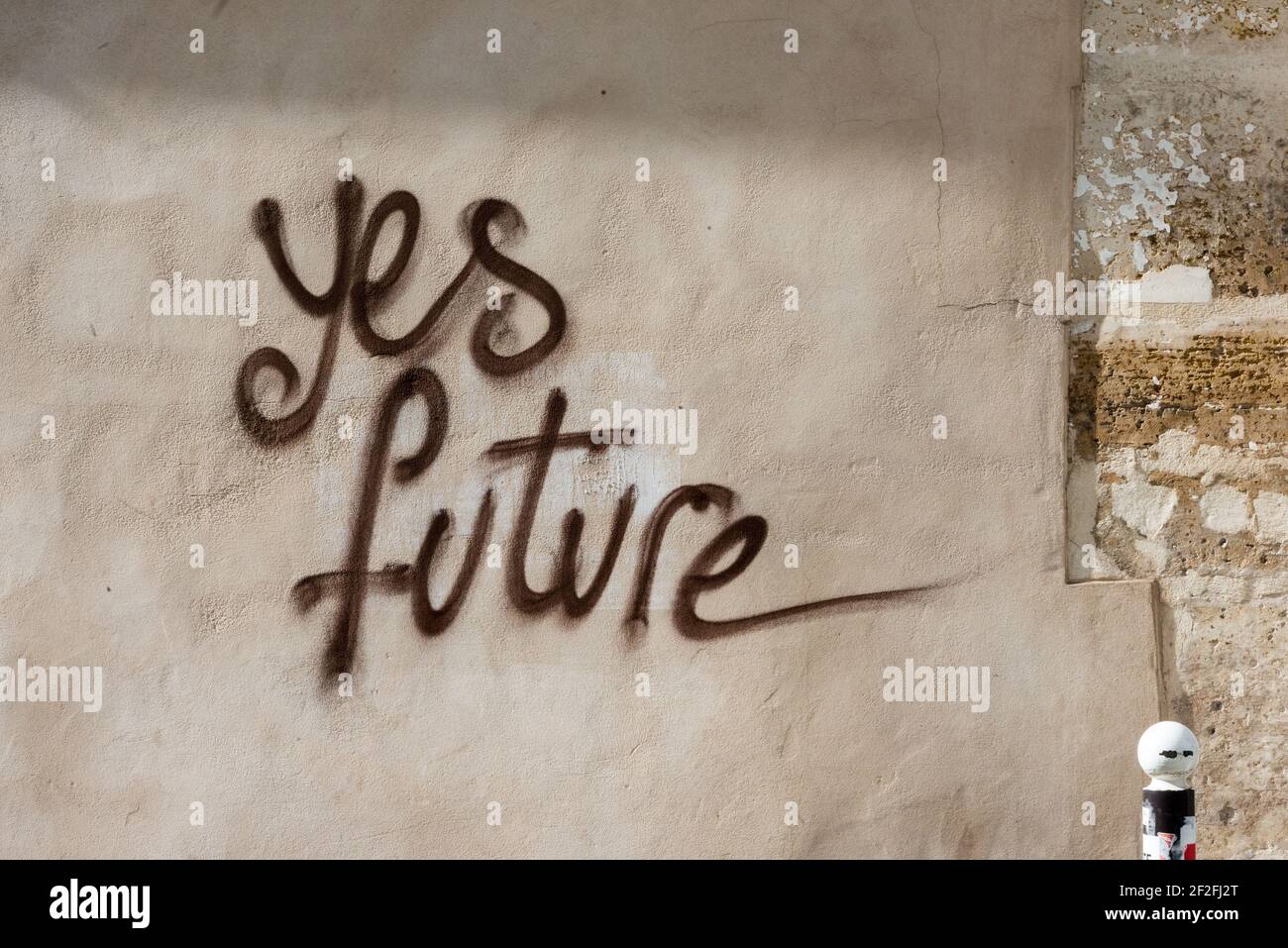 Mur de graffitis paris Banque de photographies et d’images à haute ...