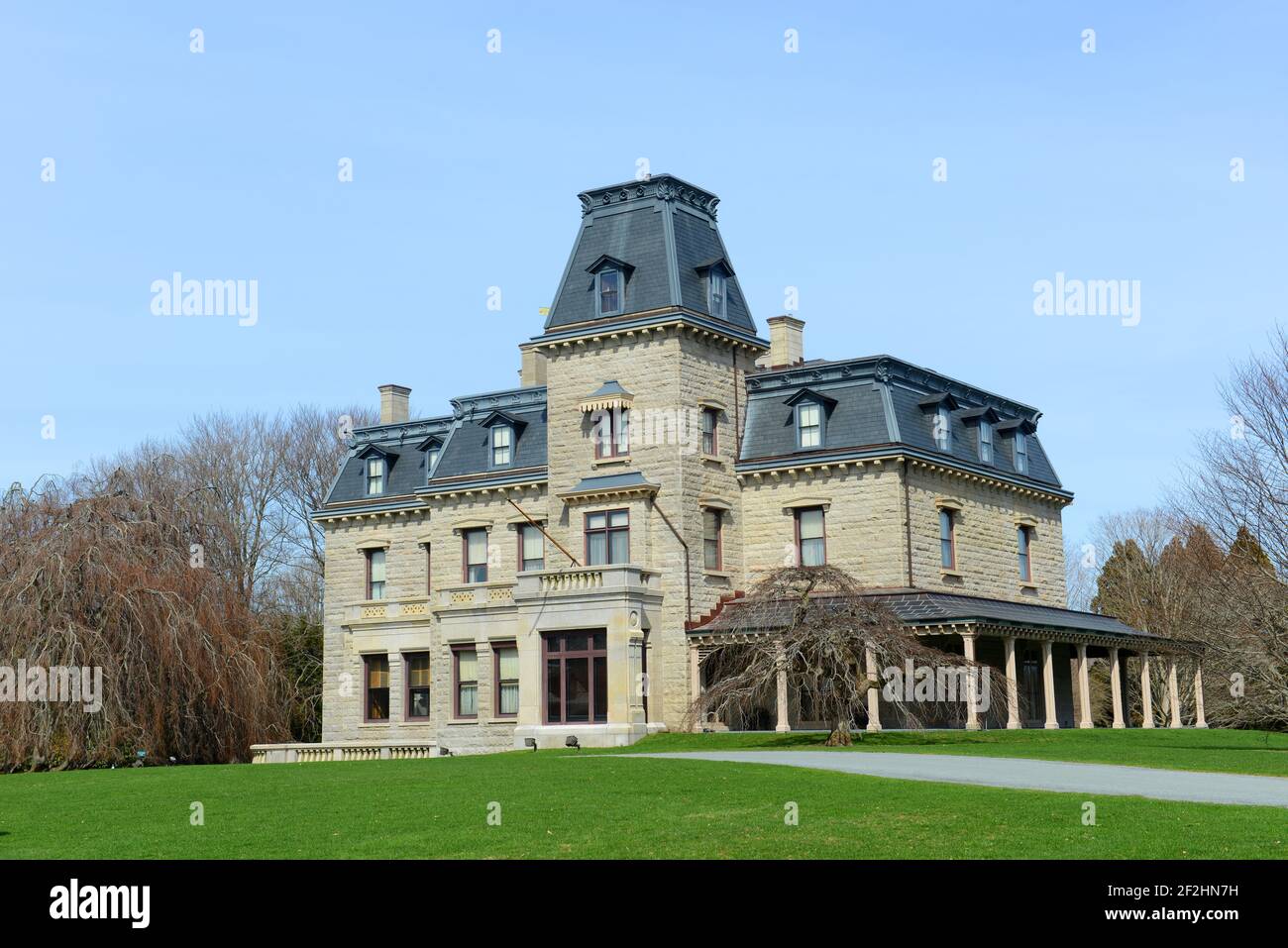 Chateau-sur-Mer est une maison historique de style château dans le ...