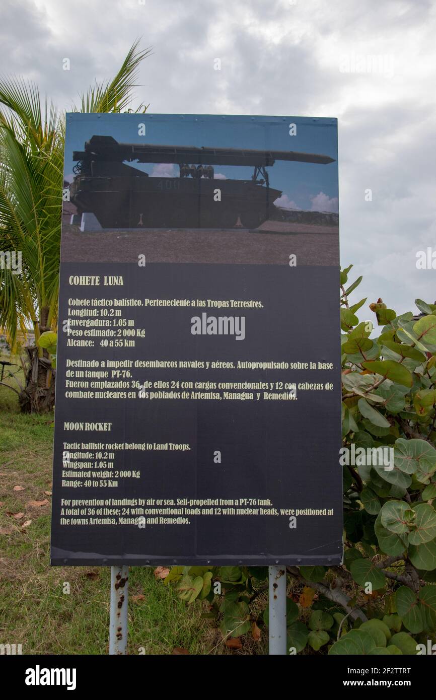 Panneau d'information pour la fusée soviétique 9M21 montée sur une roue ...