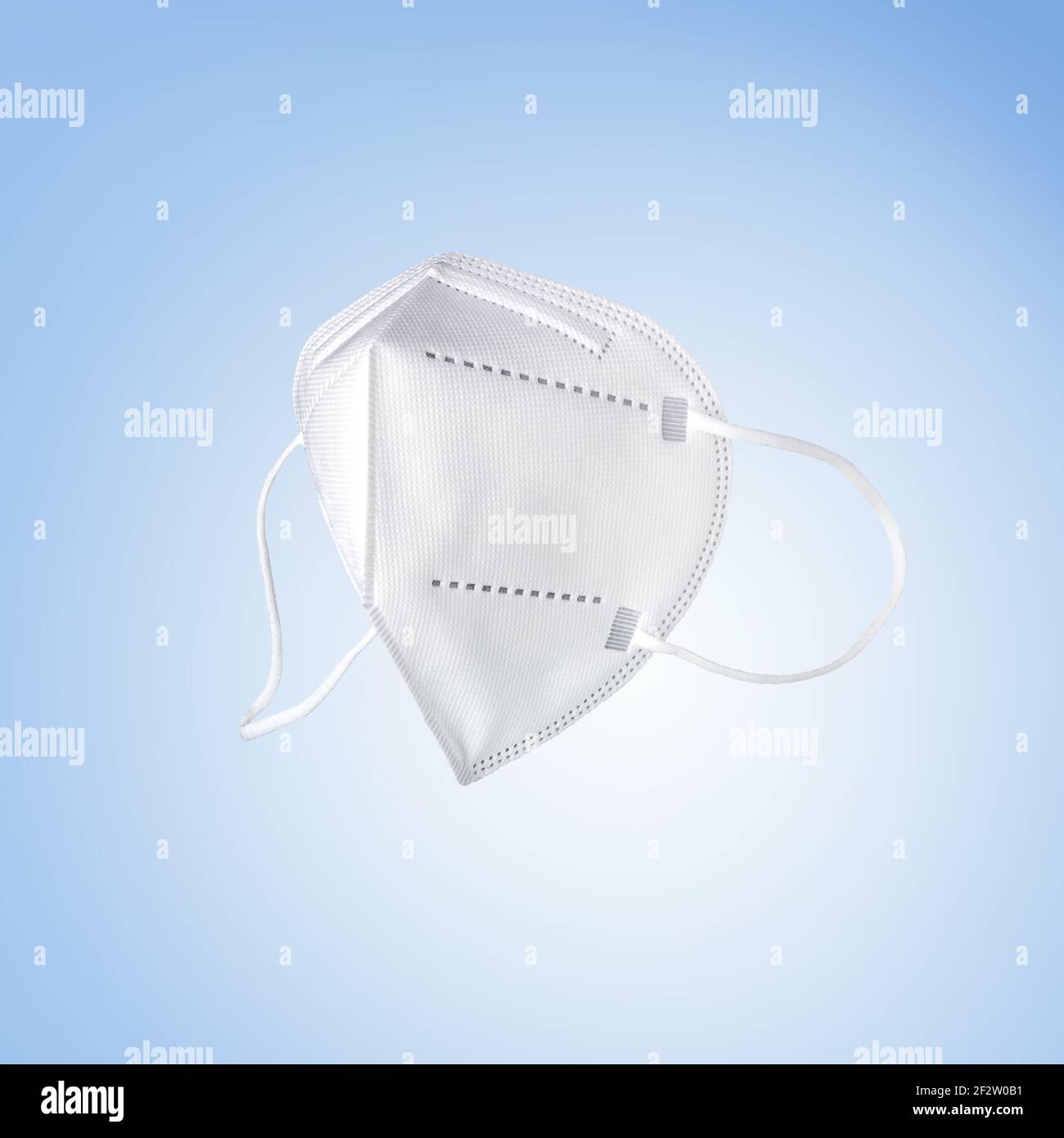 Ffp2 maske Banque de photographies et d’images à haute résolution - Alamy