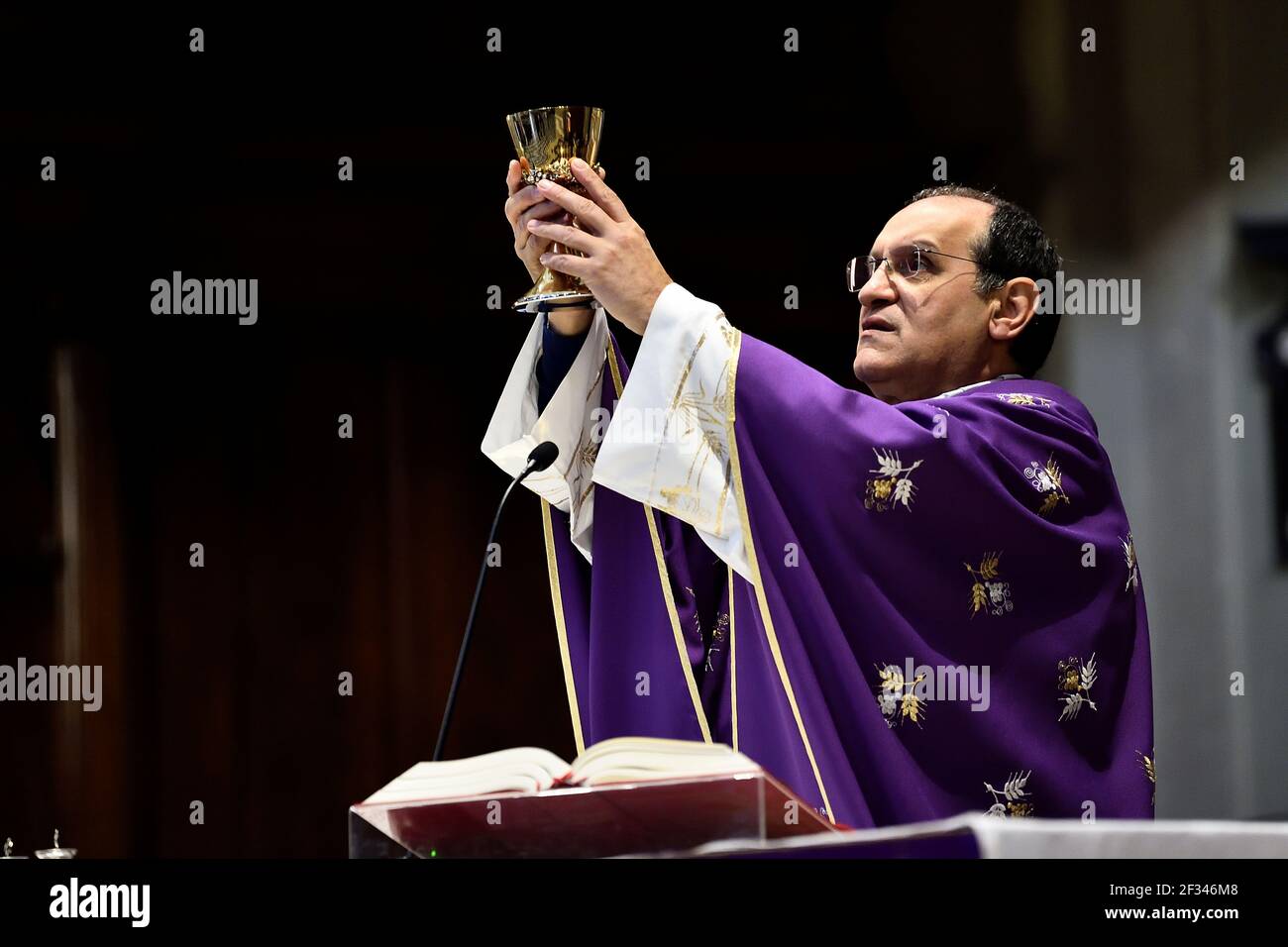 Mario carminati Banque de photographies et d’images à haute résolution ...