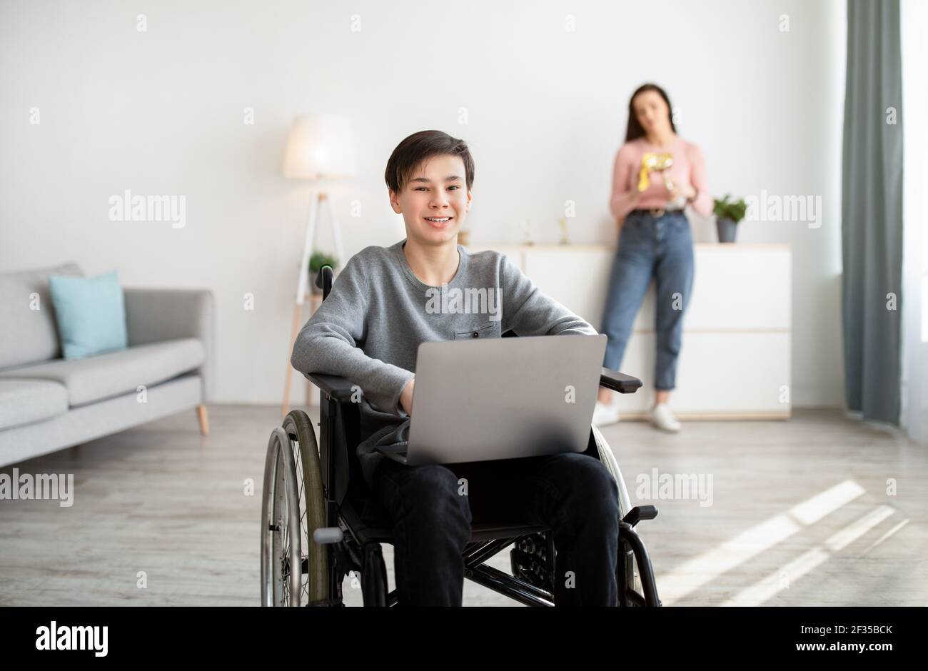 Handicapped boy in wheelchair in Banque de photographies et d’images à ...