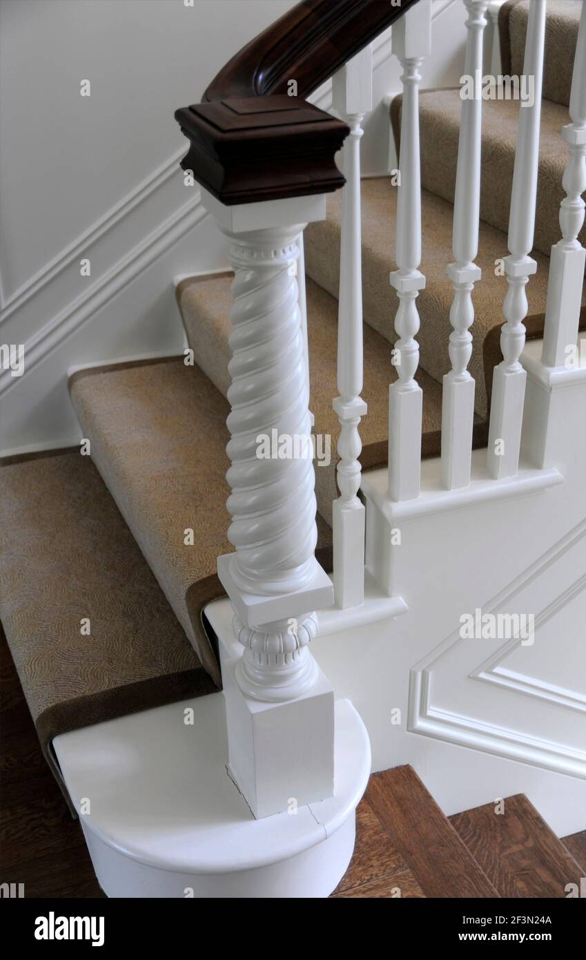 Résidence de style colonial Banque de photographies et d’images à haute ...