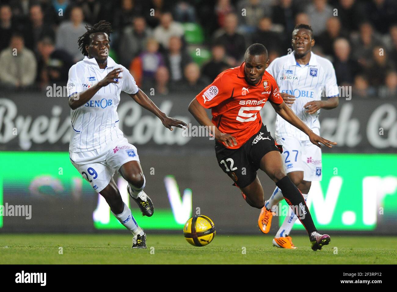 Delvin chanel ndinga Banque de photographies et d’images à haute ...