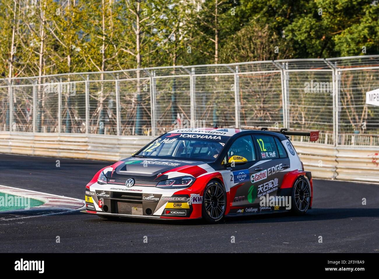12 HUFF Rob, (gbr), Volkswagen Golf GTI TCR Team Sébastien Loeb Racing ...