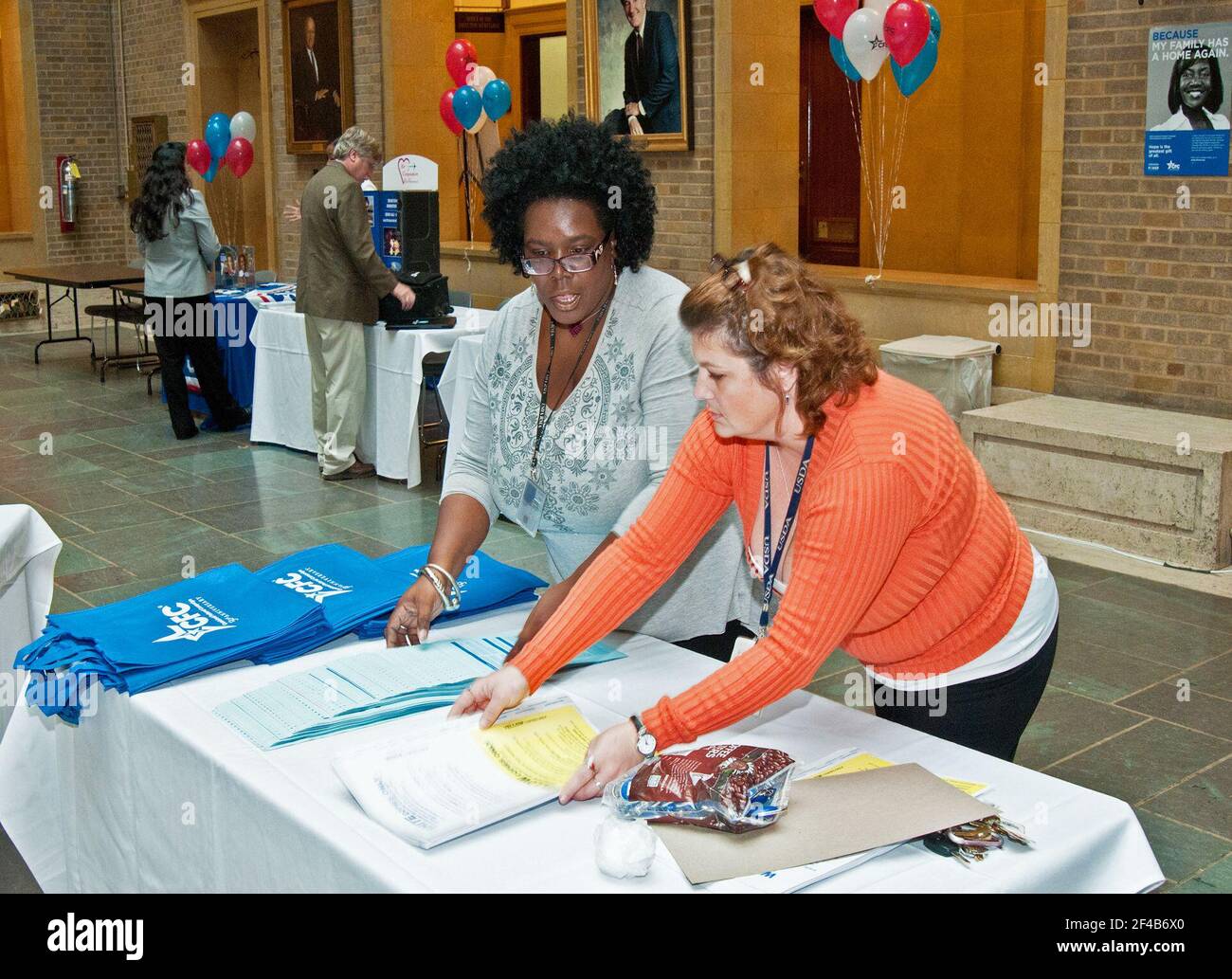 Tammy jackson et rebecca engle Banque de photographies et d’images à ...