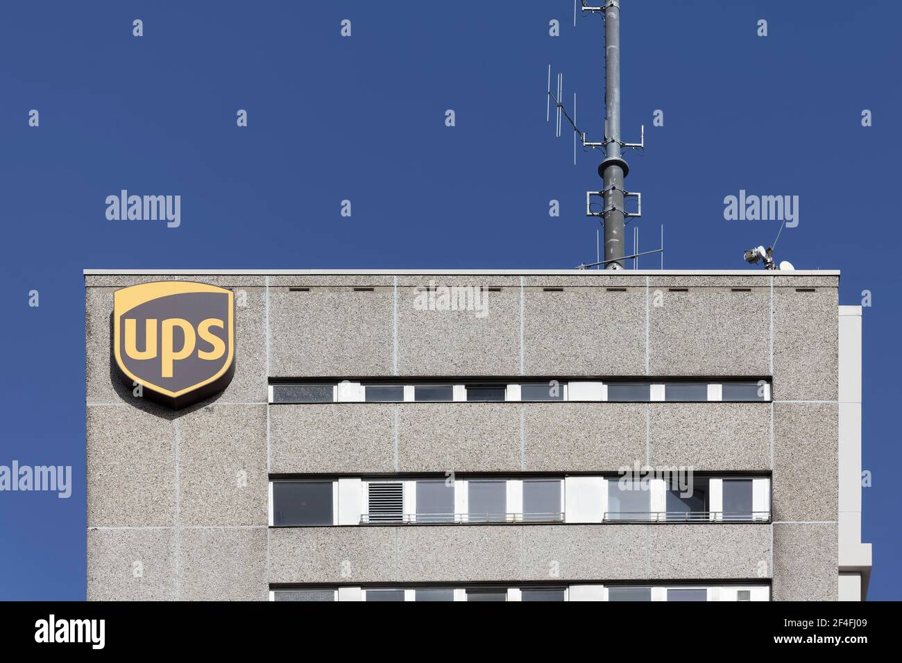 Ups courrier Banque de photographies et d’images à haute résolution ...