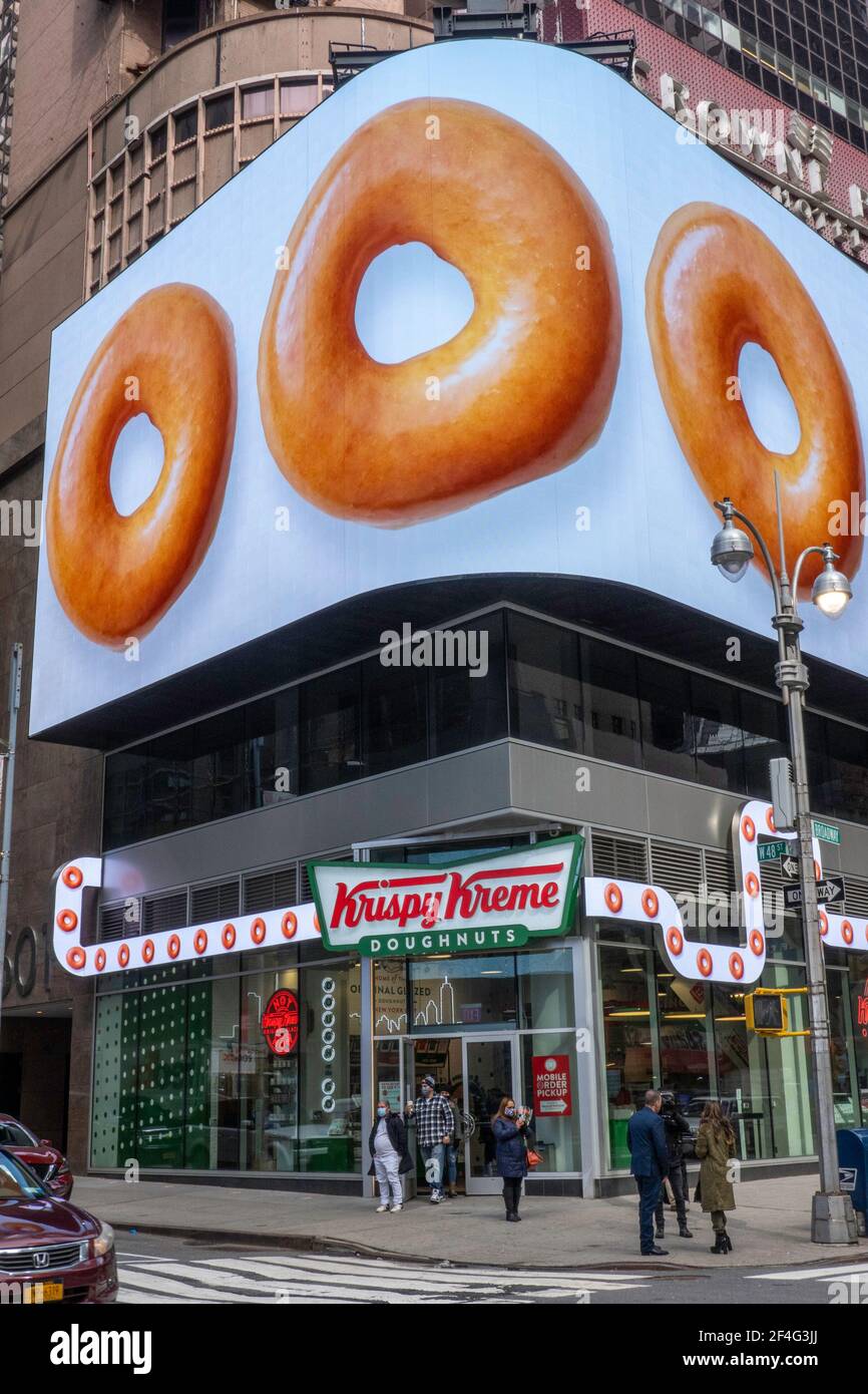 Krispy kreme donuts signe Banque de photographies et d’images à haute ...