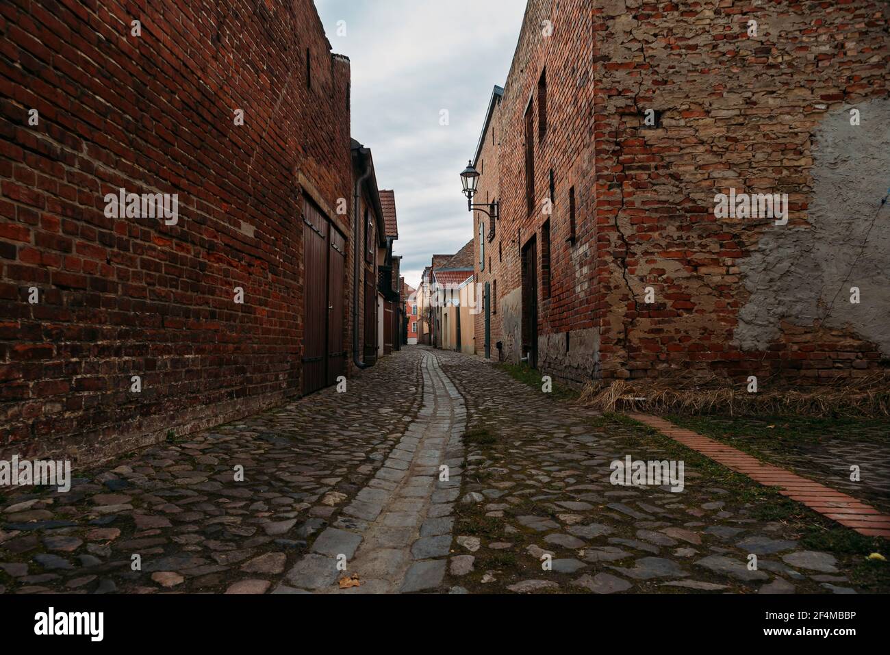 Ruelle Vide Du Village Banque d'image et photos - Alamy