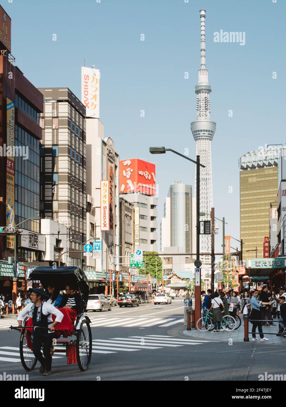 Tour de pousse pousse tokyo Banque de photographies et d’images à haute ...
