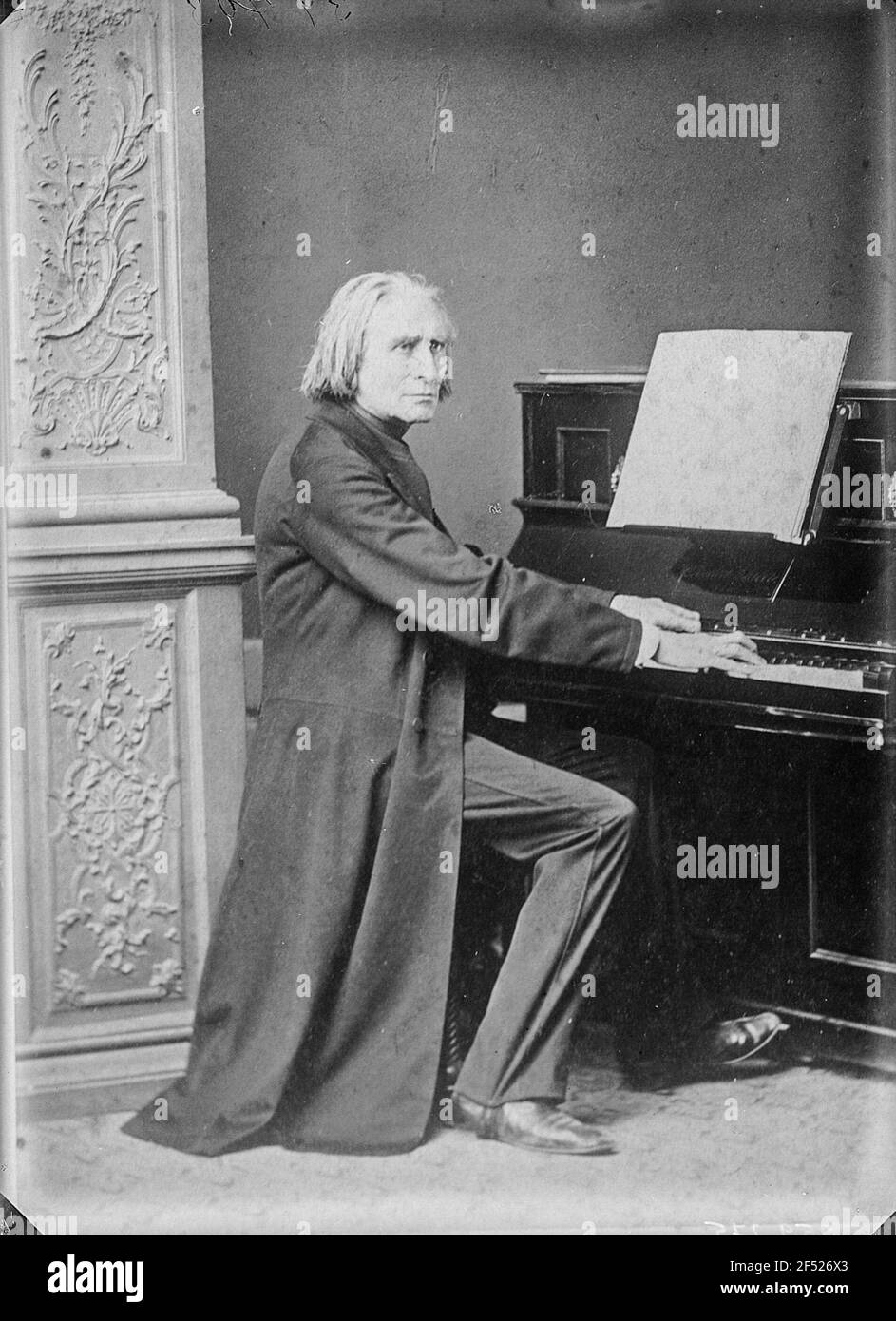Liszt au piano Banque de photographies et d’images à haute résolution ...
