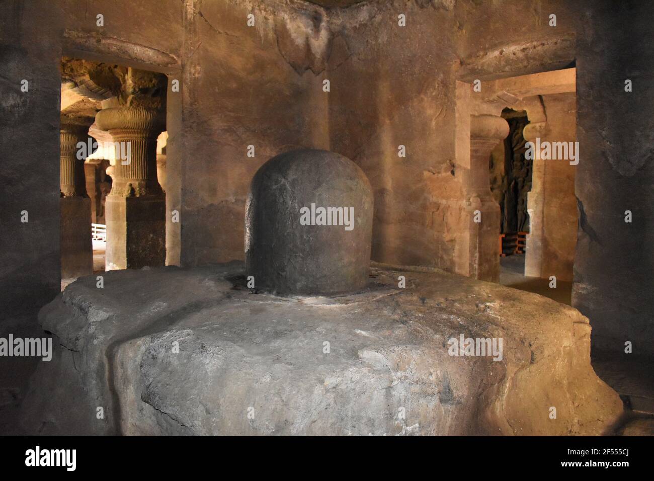 Grottes de gharapuri Banque de photographies et d’images à haute ...