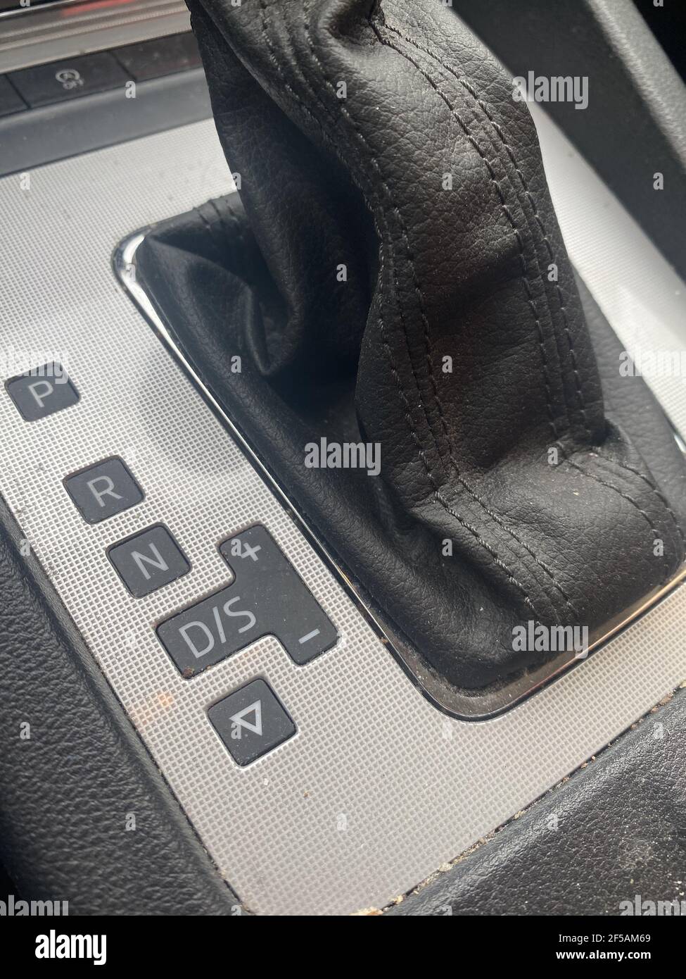 Console centrale de voiture Banque de photographies et d’images à haute ...