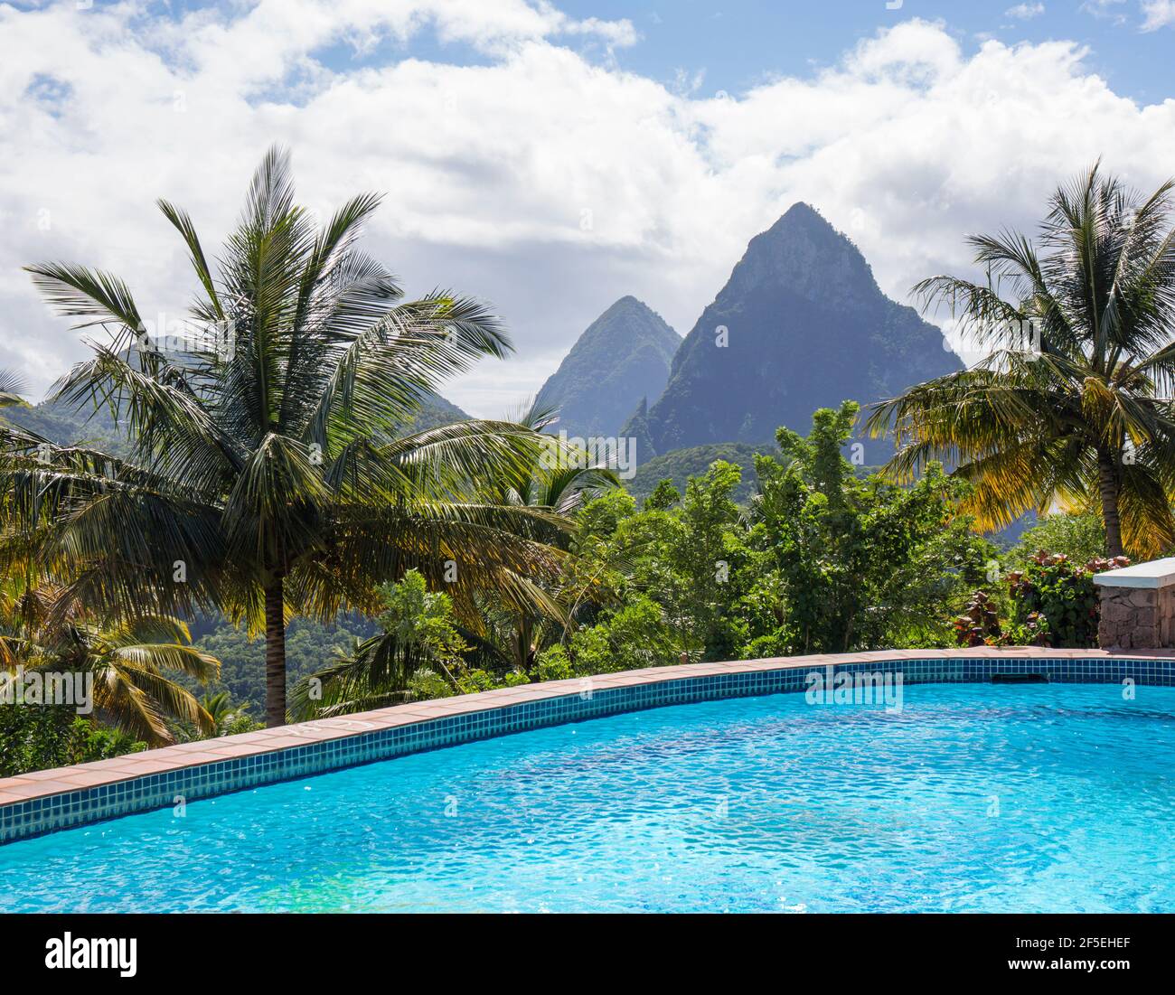 Les pitons Banque de photographies et d’images à haute résolution - Alamy