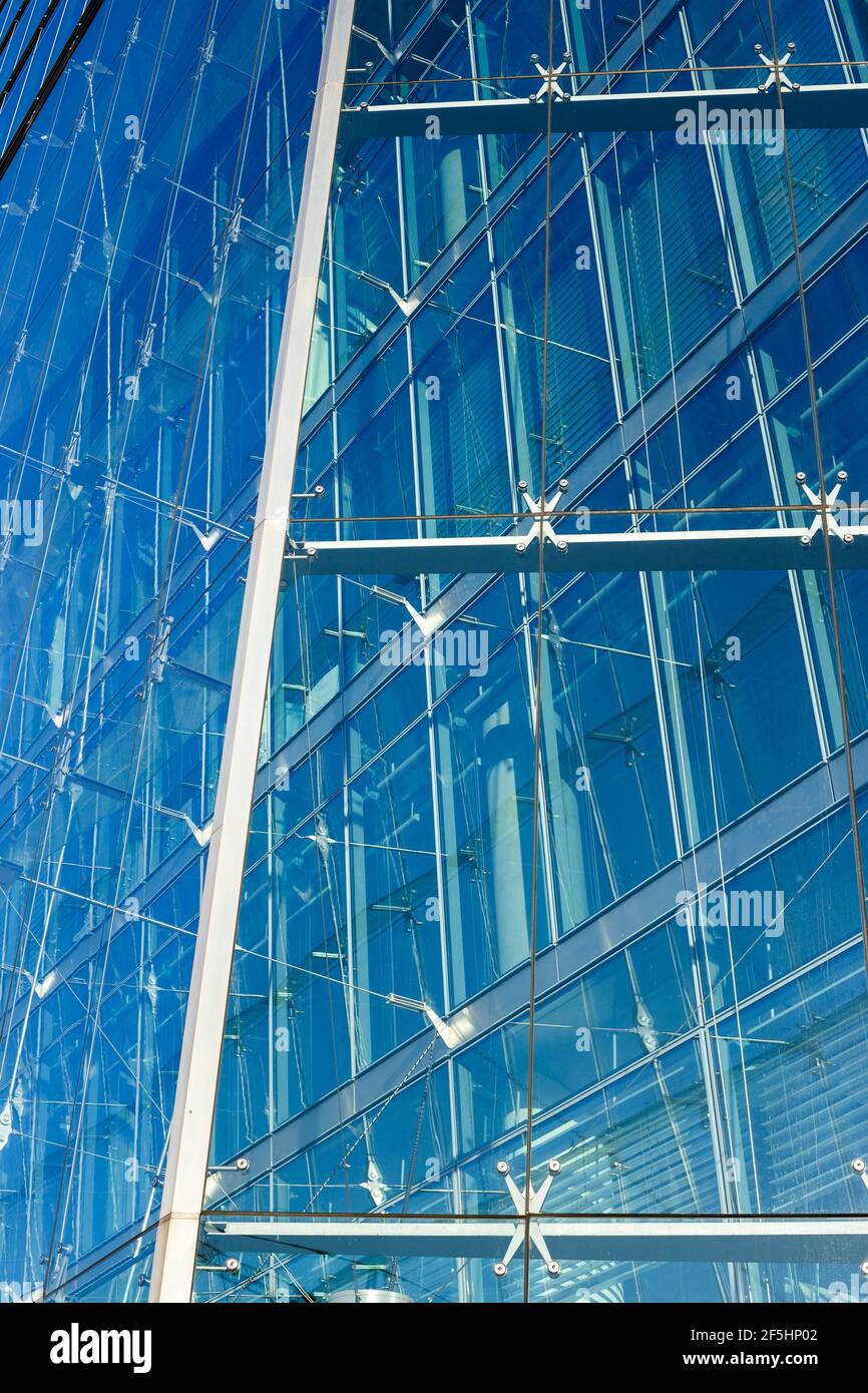 Structural glass Banque de photographies et d’images à haute résolution ...