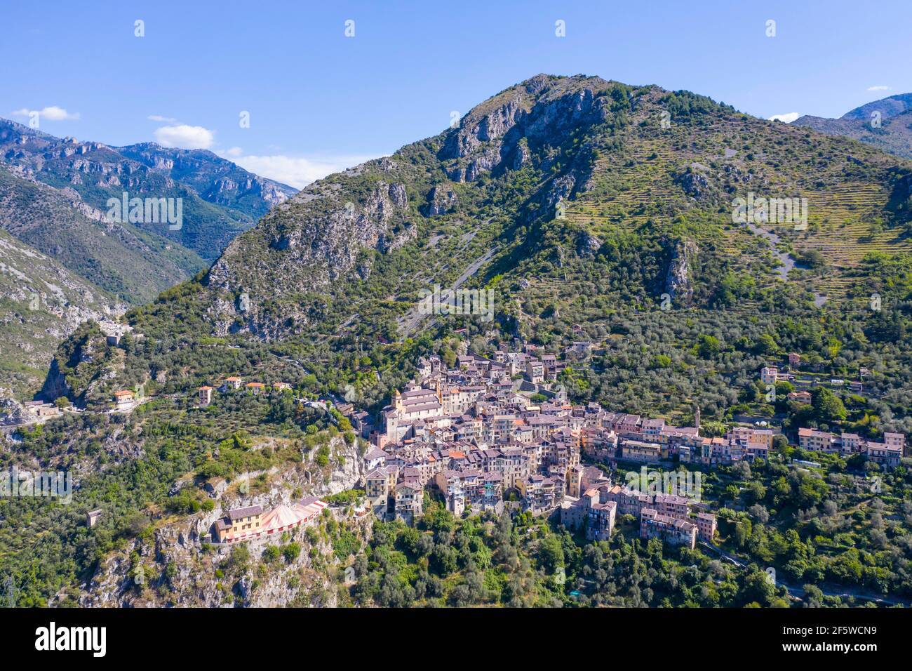 Col de tende Banque de photographies et d’images à haute résolution - Alamy