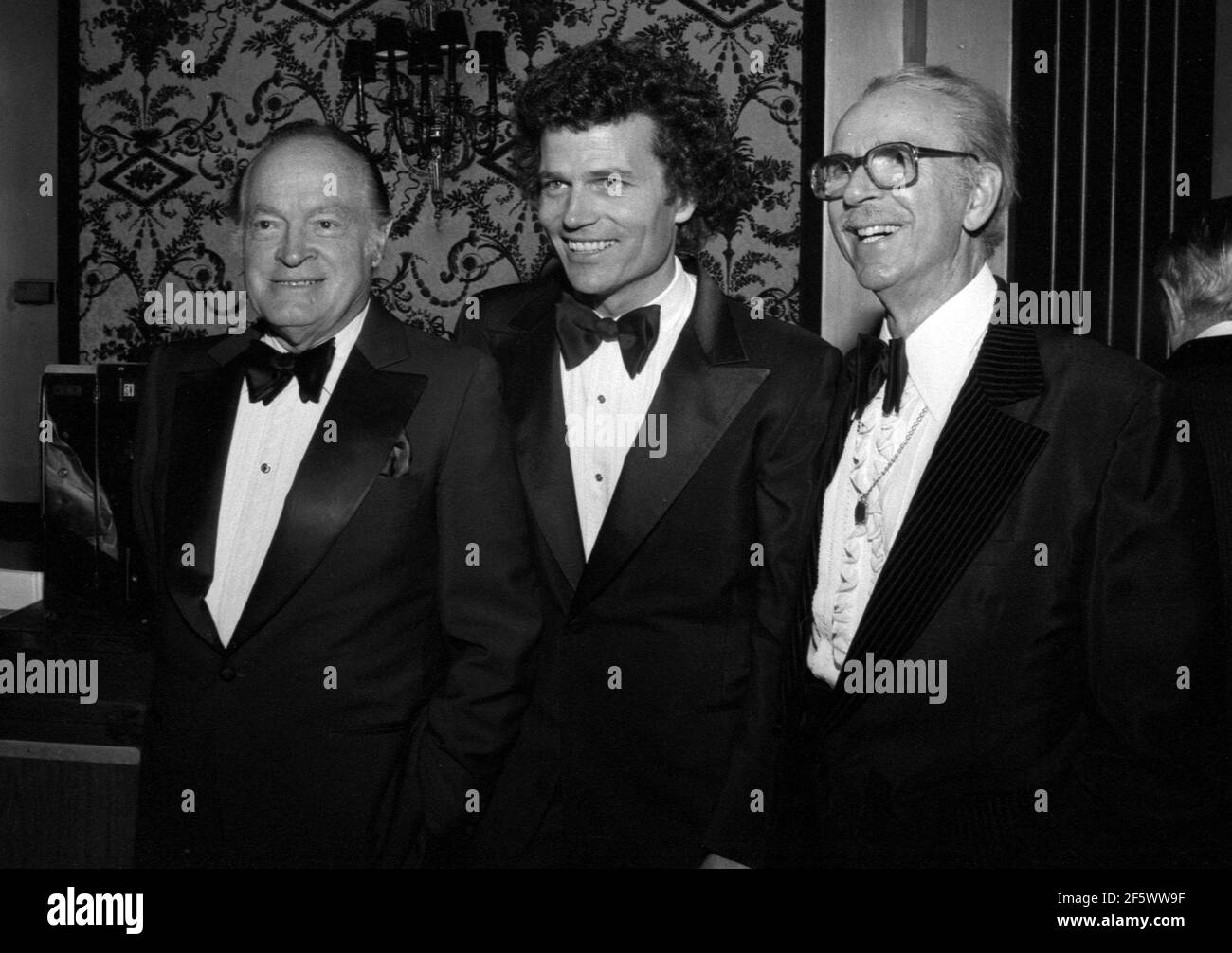 Bob Hope, Patrick Wayne et Jack Albertson le 21 mars 1980 crédit ...