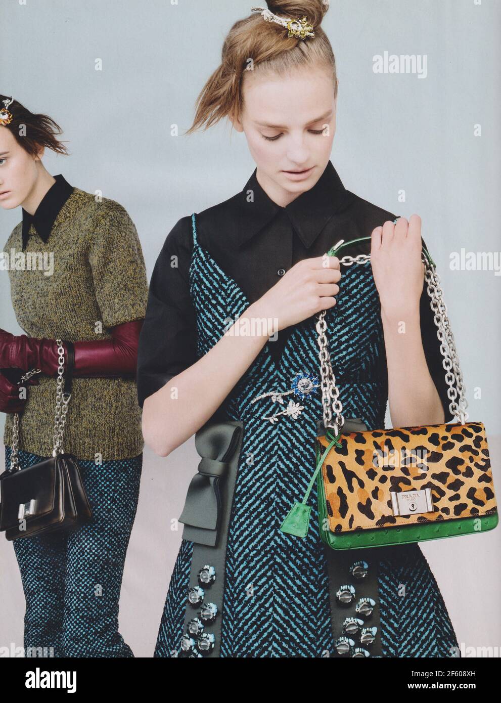 Prada label Banque de photographies et d’images à haute résolution - Alamy