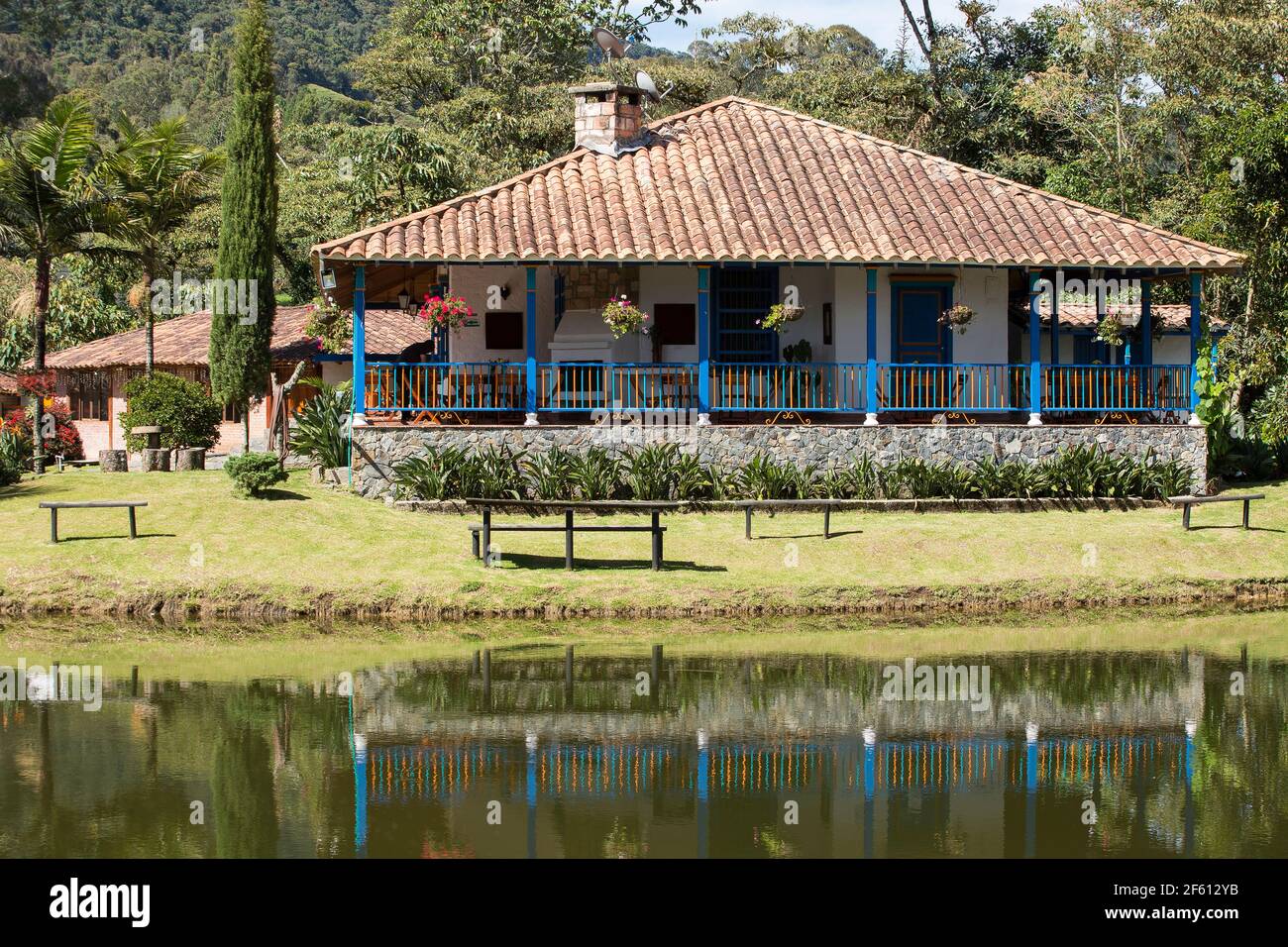 La CEJA, Antioquia / Colombie. Maison coloniale. Architecture ...