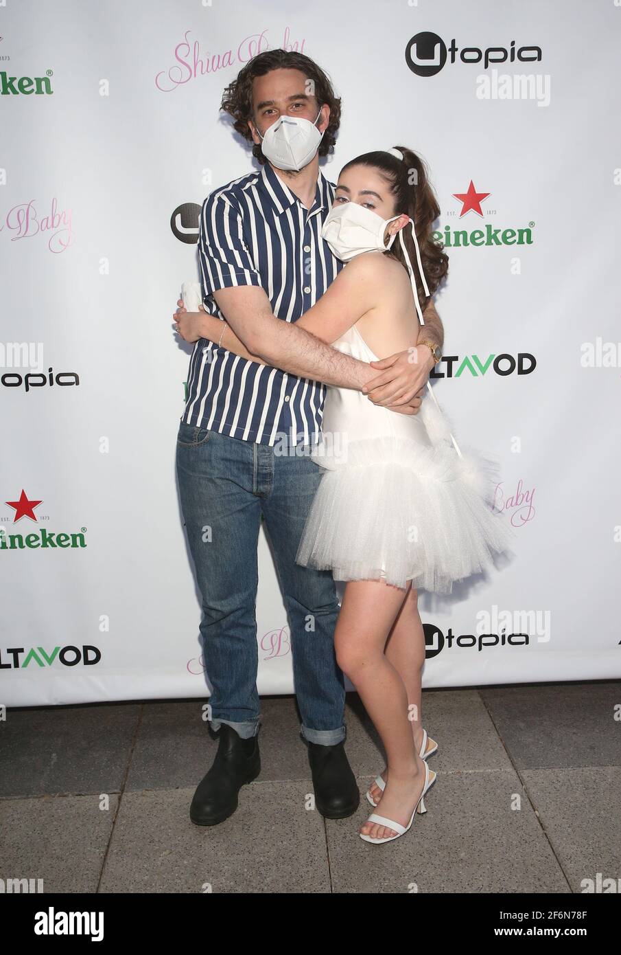 Los Angeles, CA -1er avril - Danny Deferrari, Rachel Sennett, à la ...