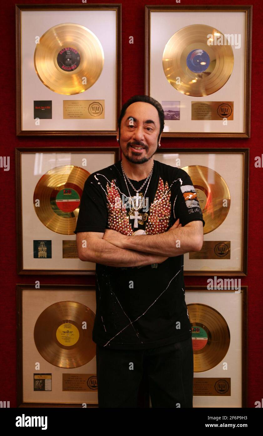 David gest Banque de photographies et d’images à haute résolution - Alamy