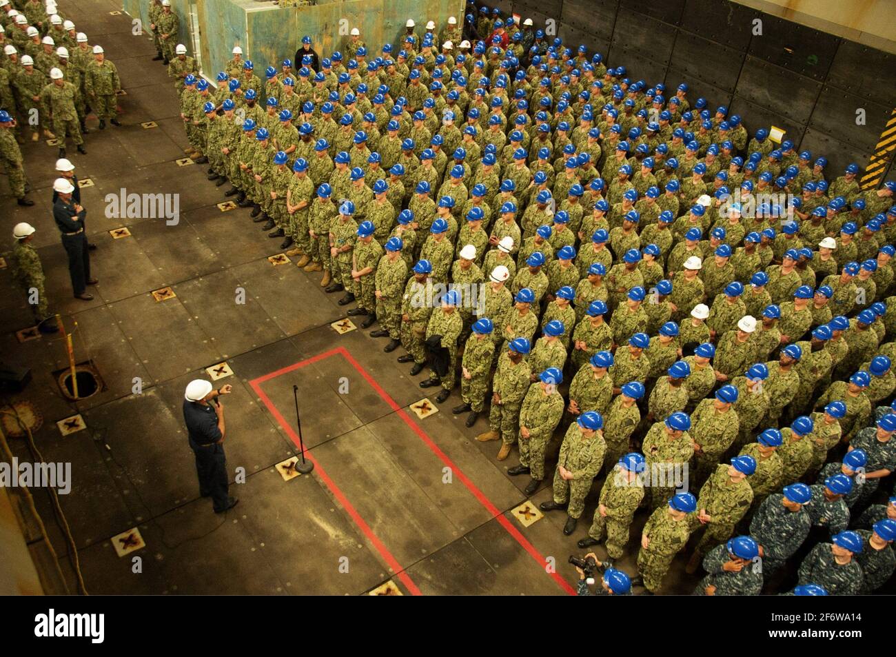 Uss bonhomme richard lhd 6 Banque de photographies et d’images à haute ...