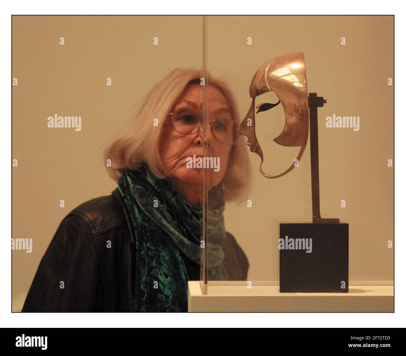 Kiki montparnasse Banque de photographies et d’images à haute ...