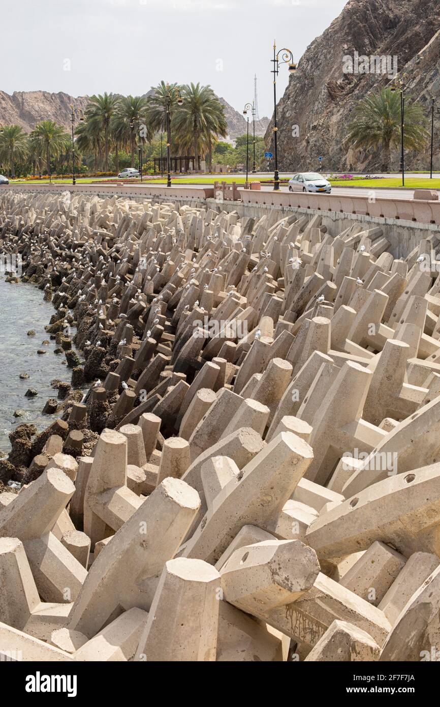 Sultanate oman muscat muttrah corniche Banque de photographies et d ...