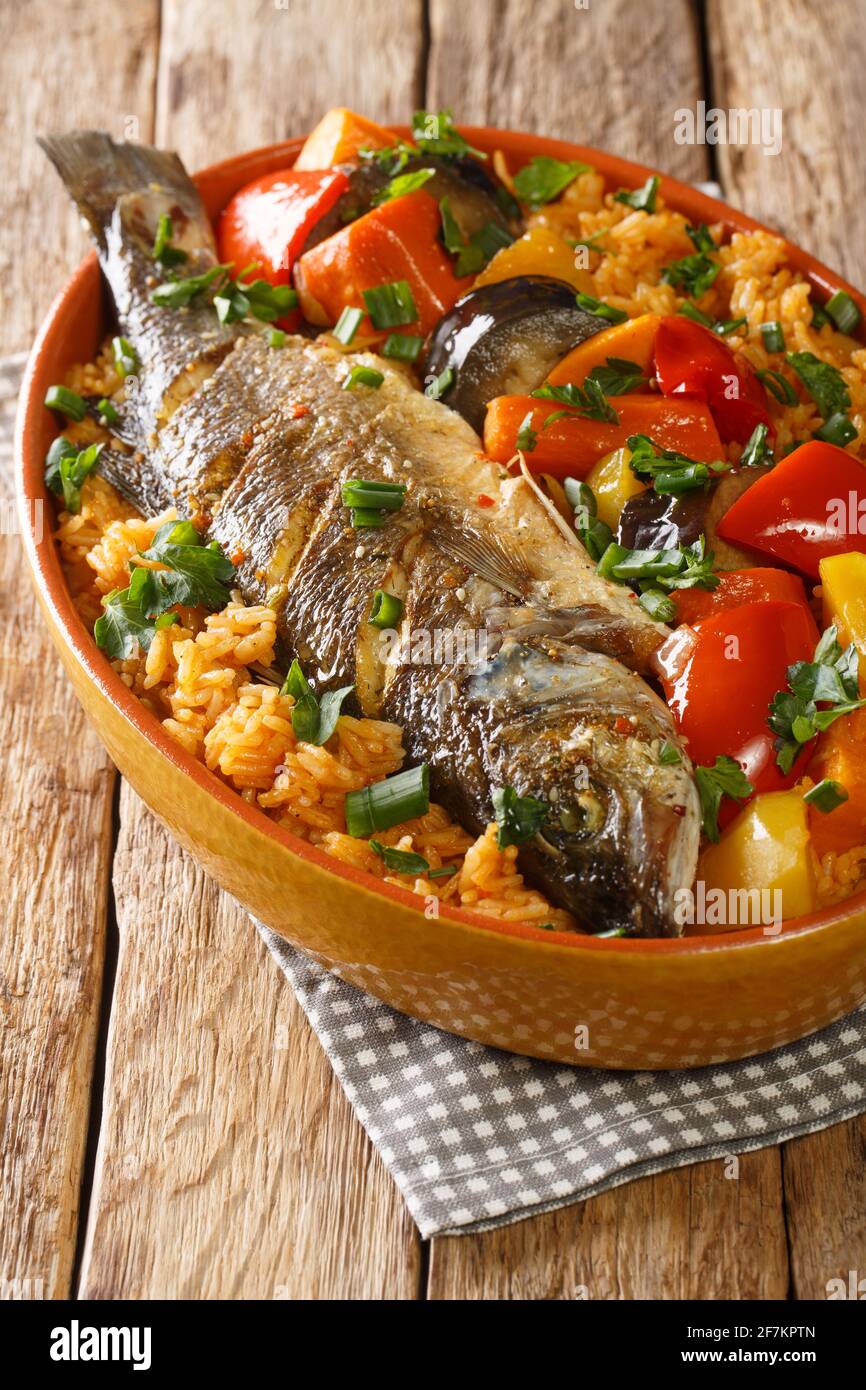 Thieboudienne poisson et riz la nourriture nationale du Sénégal se ...