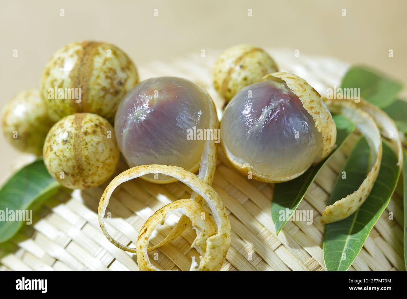 Fruits longanes Banque de photographies et d’images à haute résolution ...