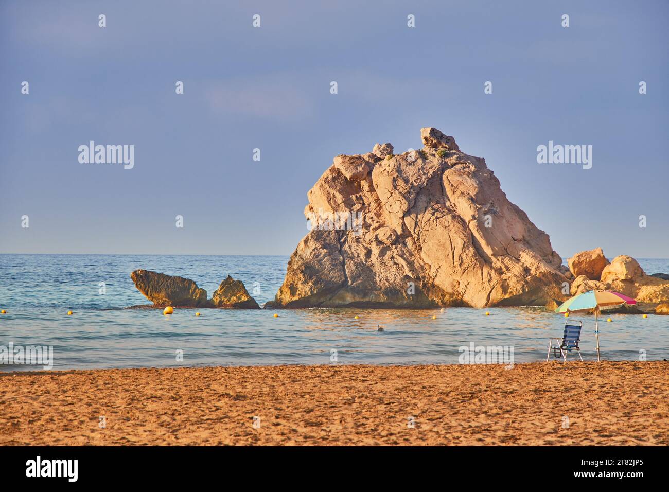 photos d'une plage le soir, jour ensoleillé Photo Stock - Alamy