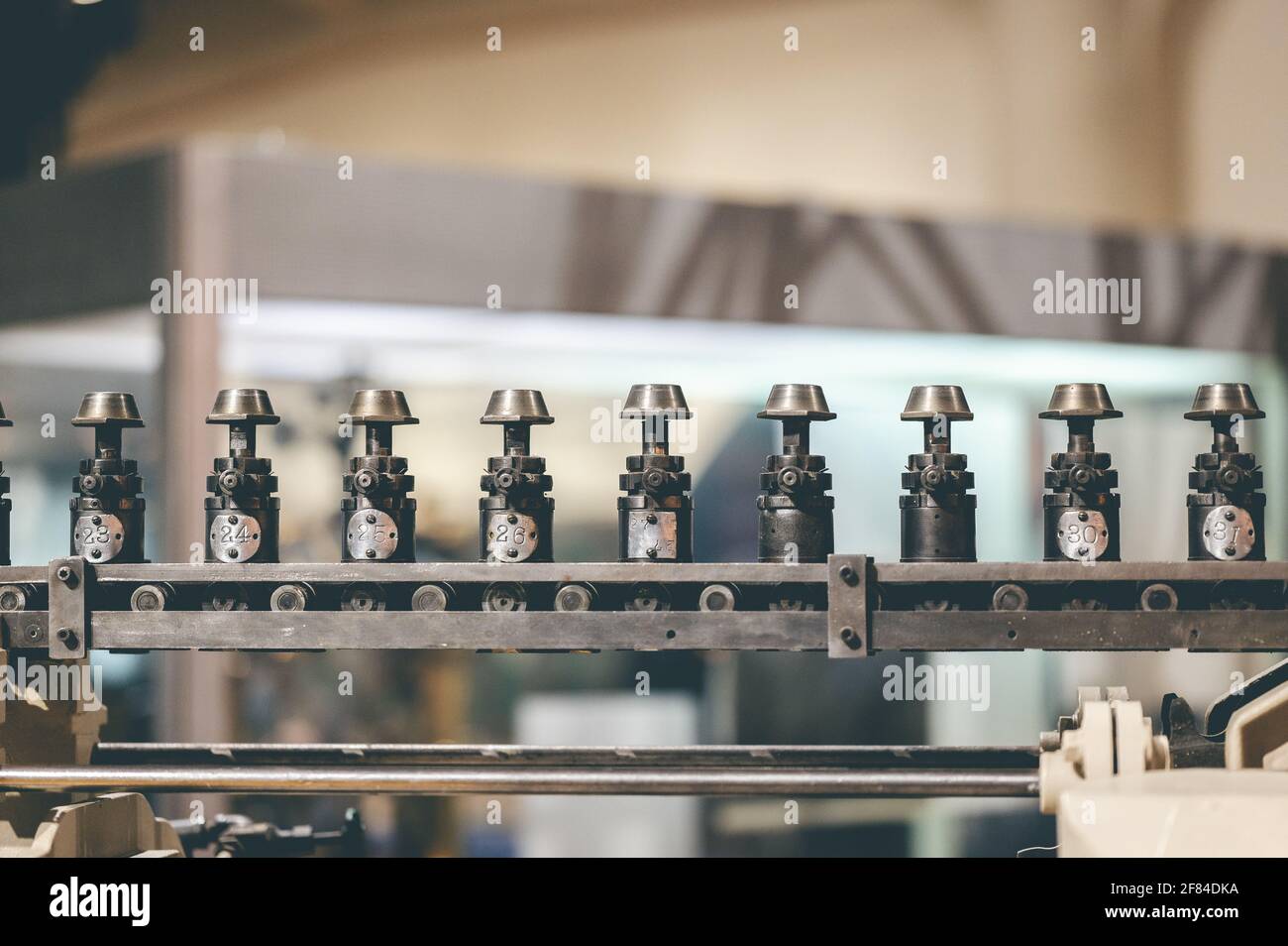 Forming machine Banque de photographies et d’images à haute résolution ...