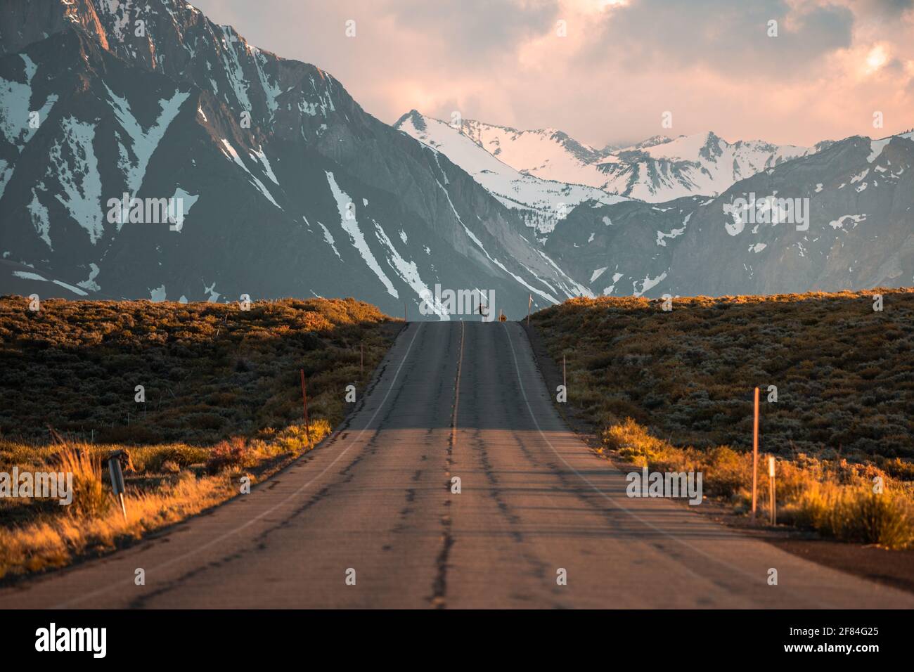 Montagne De La Sierra Nevada Banque d'image et photos - Alamy